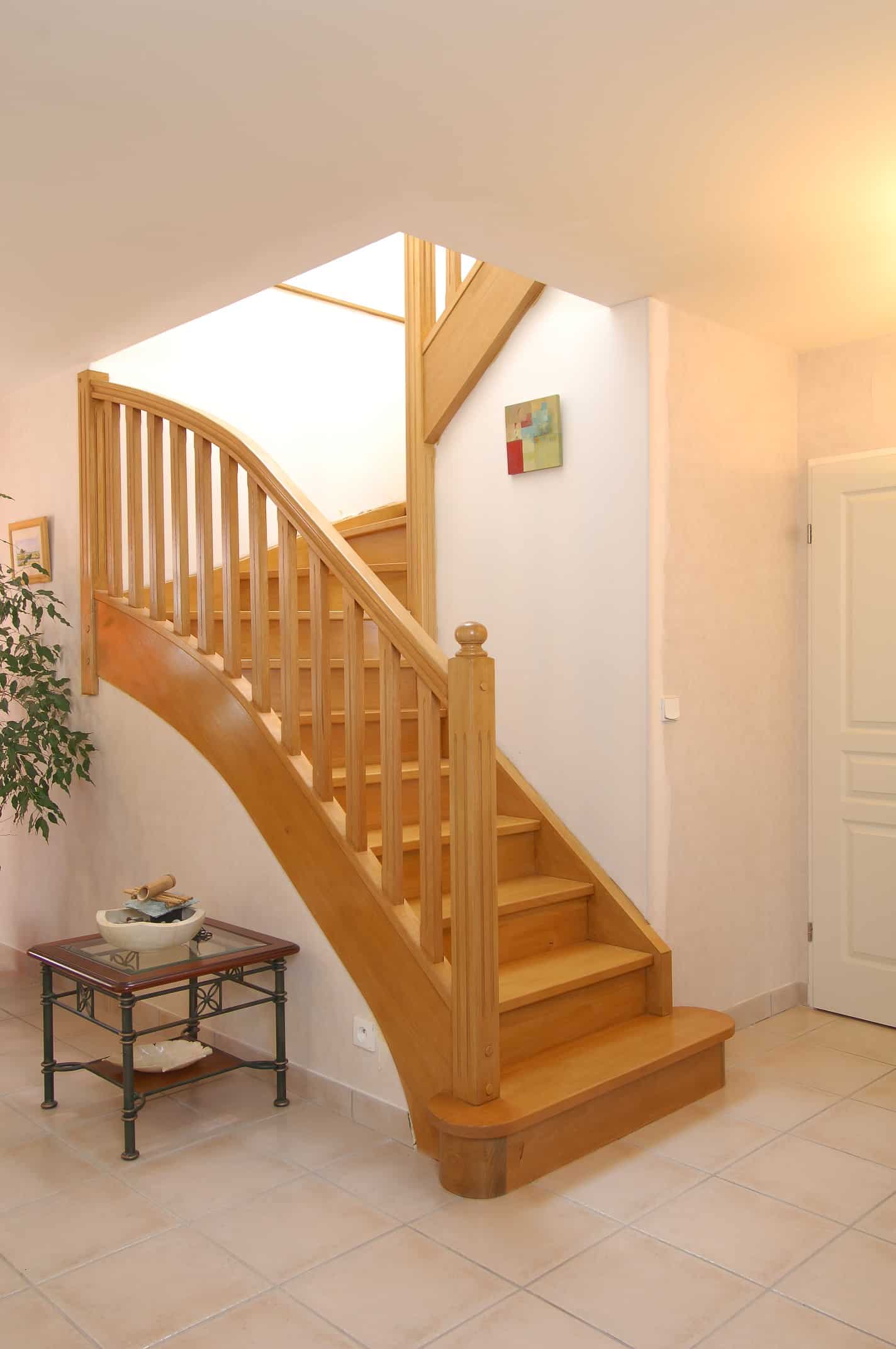 Escaliers standards en bois ,escalier droit bois - C intemporel